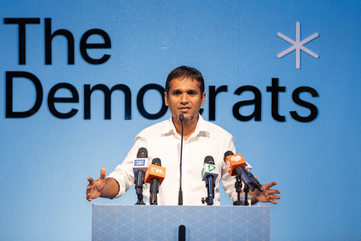 Adhadhu - Ilyas proposes plan to de-congest Male'
