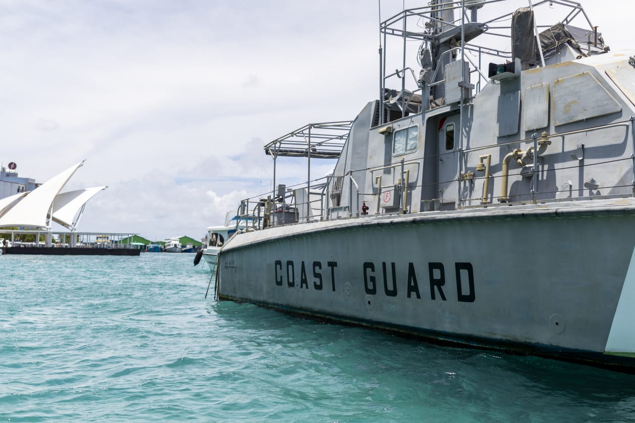 Adhadhu - MNDF responds after Indian troops board a Maldivian vessel