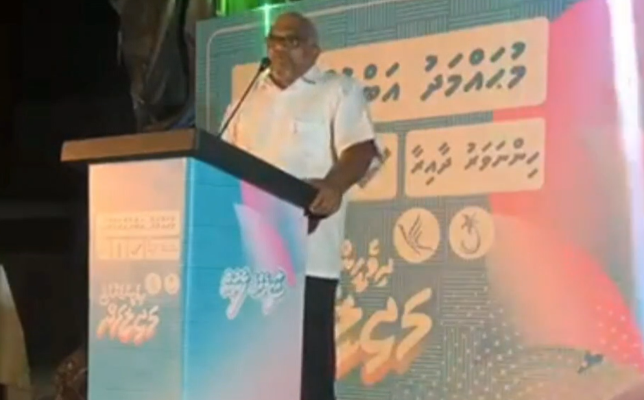 Adhadhu - EC urges to submit complaints after govt candidate warns ...