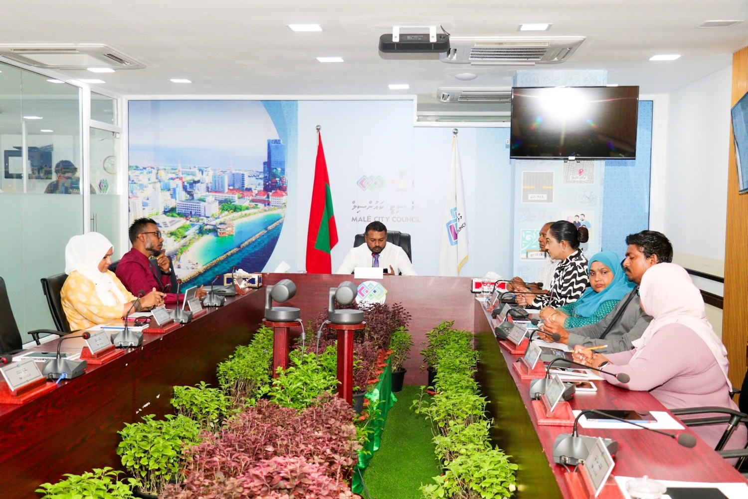Adhadhu - Major city council projects transferred to government
