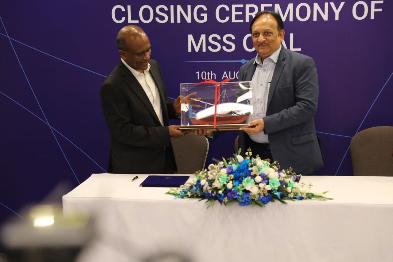 Adhadhu - MSS to begin container ferry service between Male' and Addu