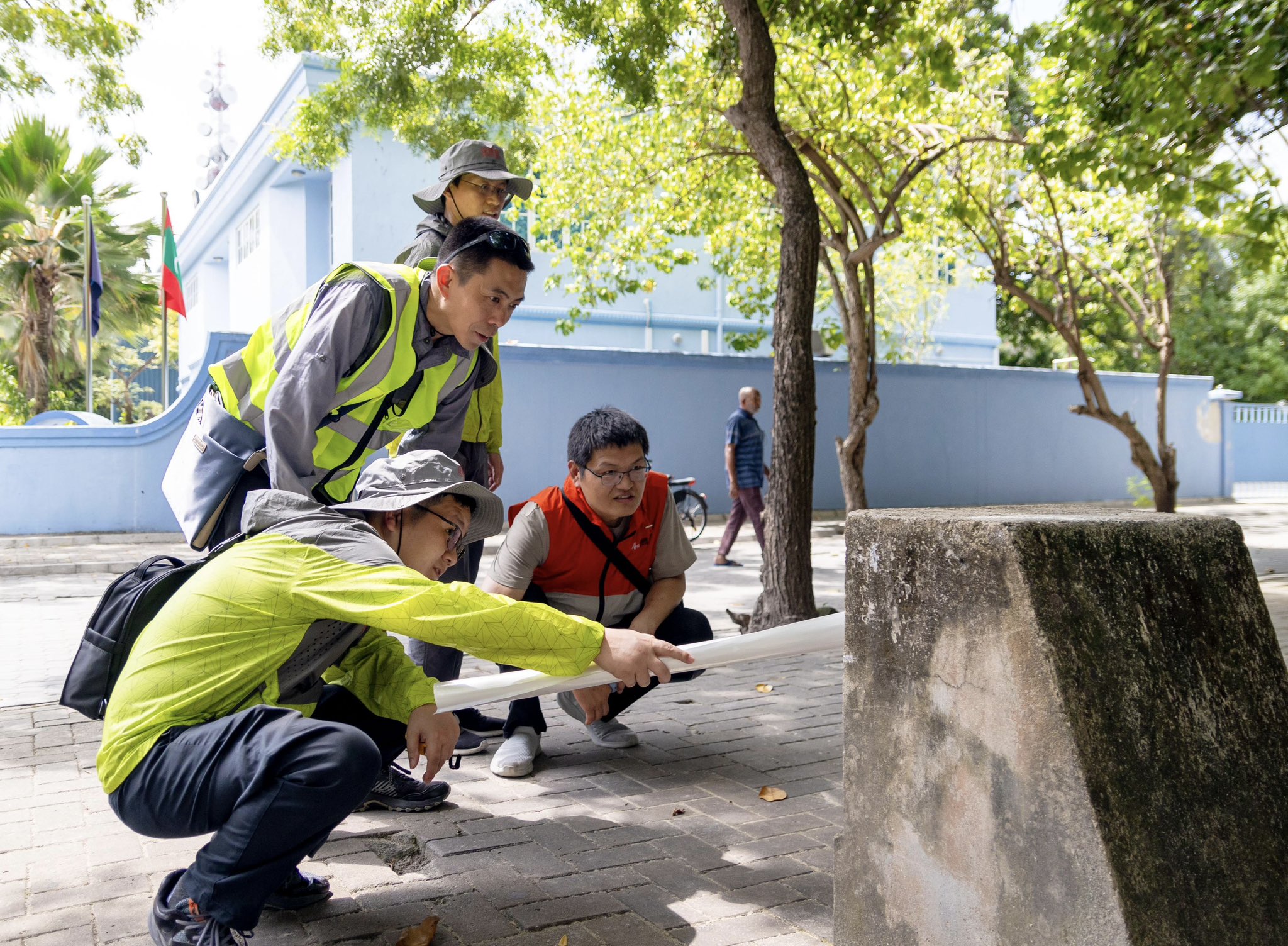 Adhadhu - Feasibility tests conclude in Male' road redevelopment project