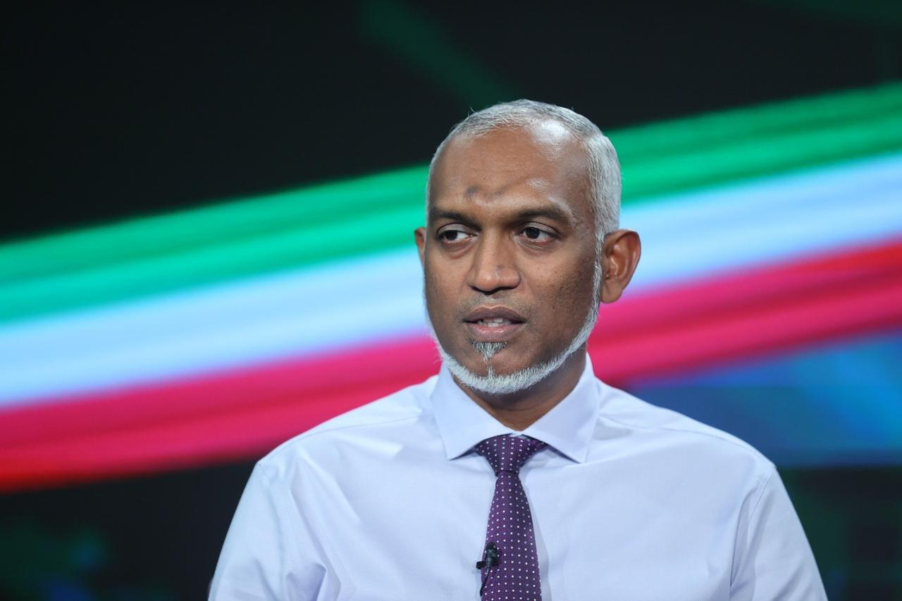 Adhadhu - Muizzu pledges to allocate funding for media during budget review