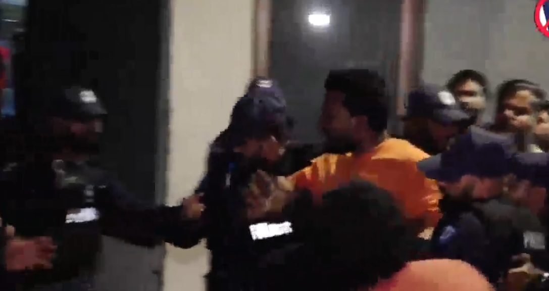 Adhadhu - Two people arrested from MDP protest