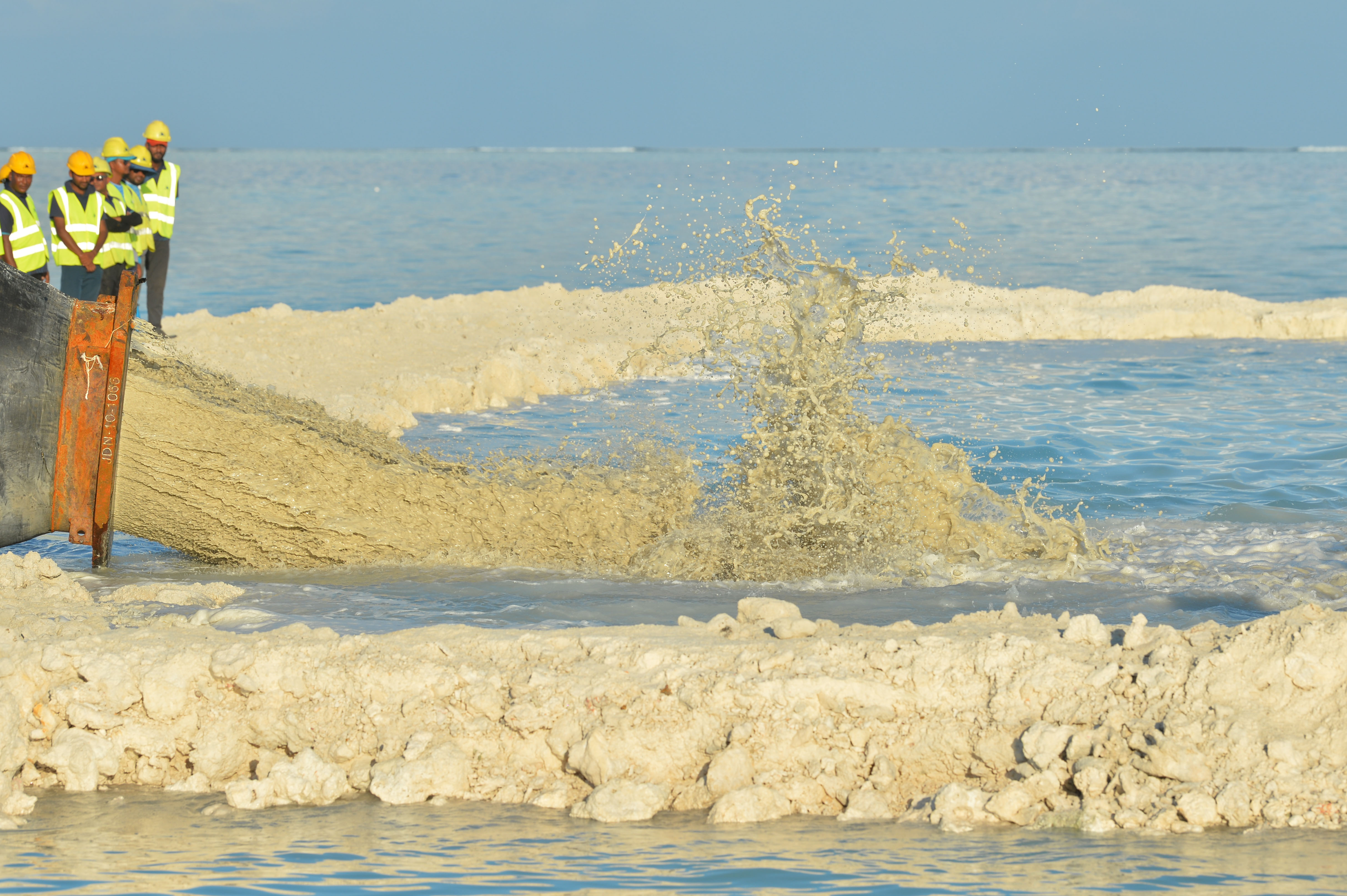 Adhadhu - Sand borrowing and dredging authorized near protected areas