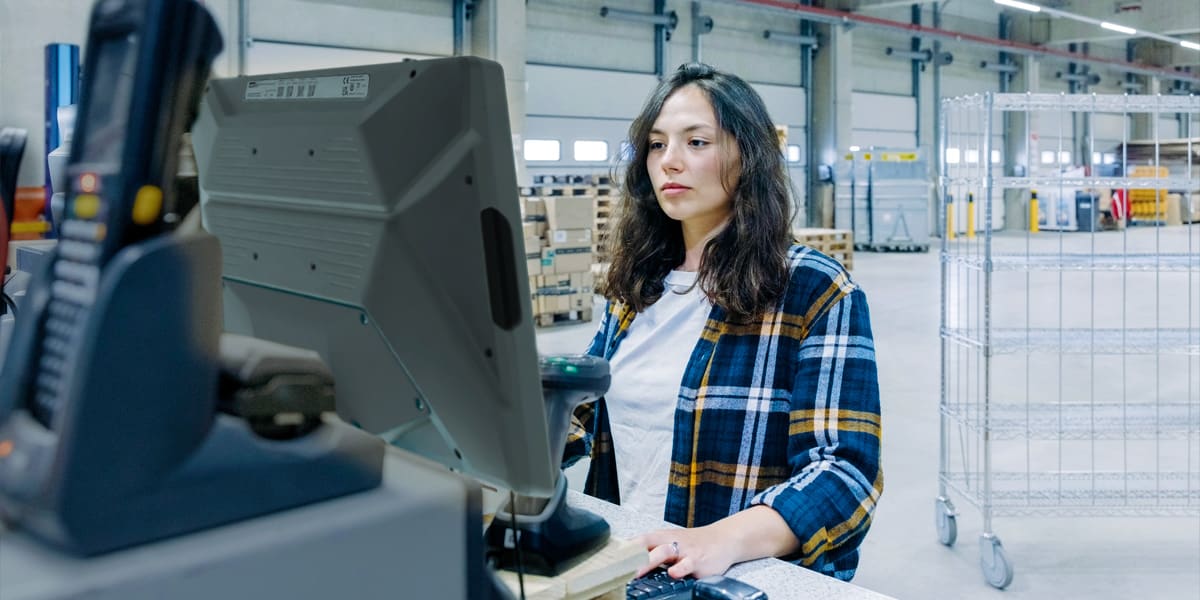 MES Shopfloor Terminals MES9000 :: ADS-TEC Industrial IT