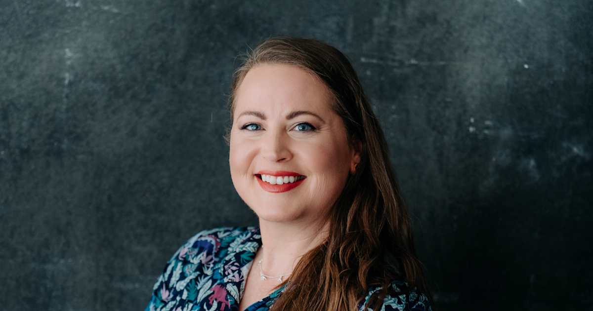 Kallie Moore | HISTORY