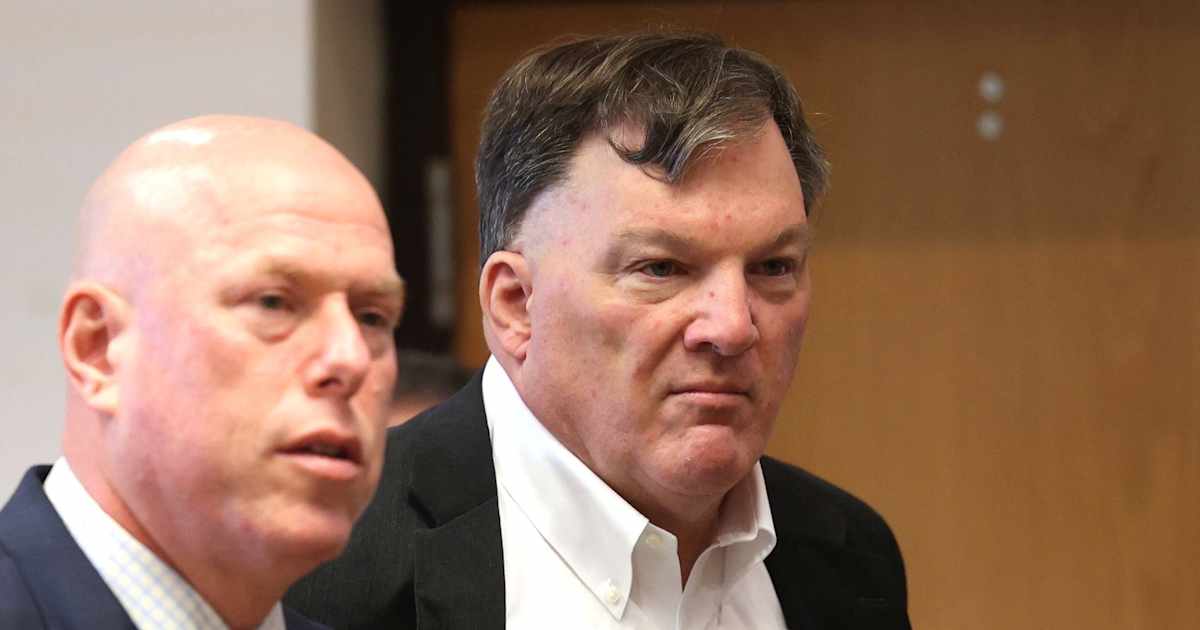 Why Do 'Random,' Untargeted Murders Occur? | A&E