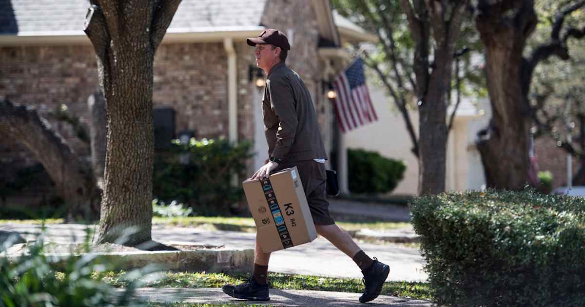 Bomb Expert Explains Package Bombs and Trip Wires