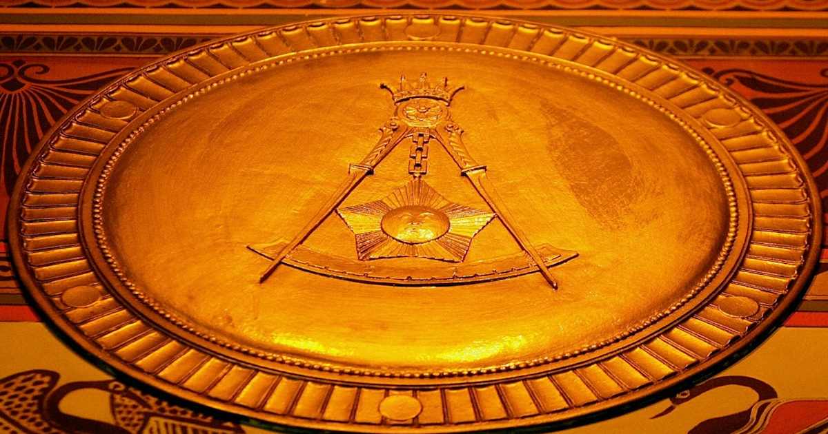 masonic symbols on buildings