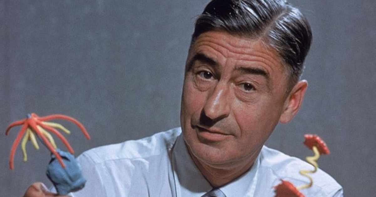 When Dr. Seuss Went to War | HISTORY