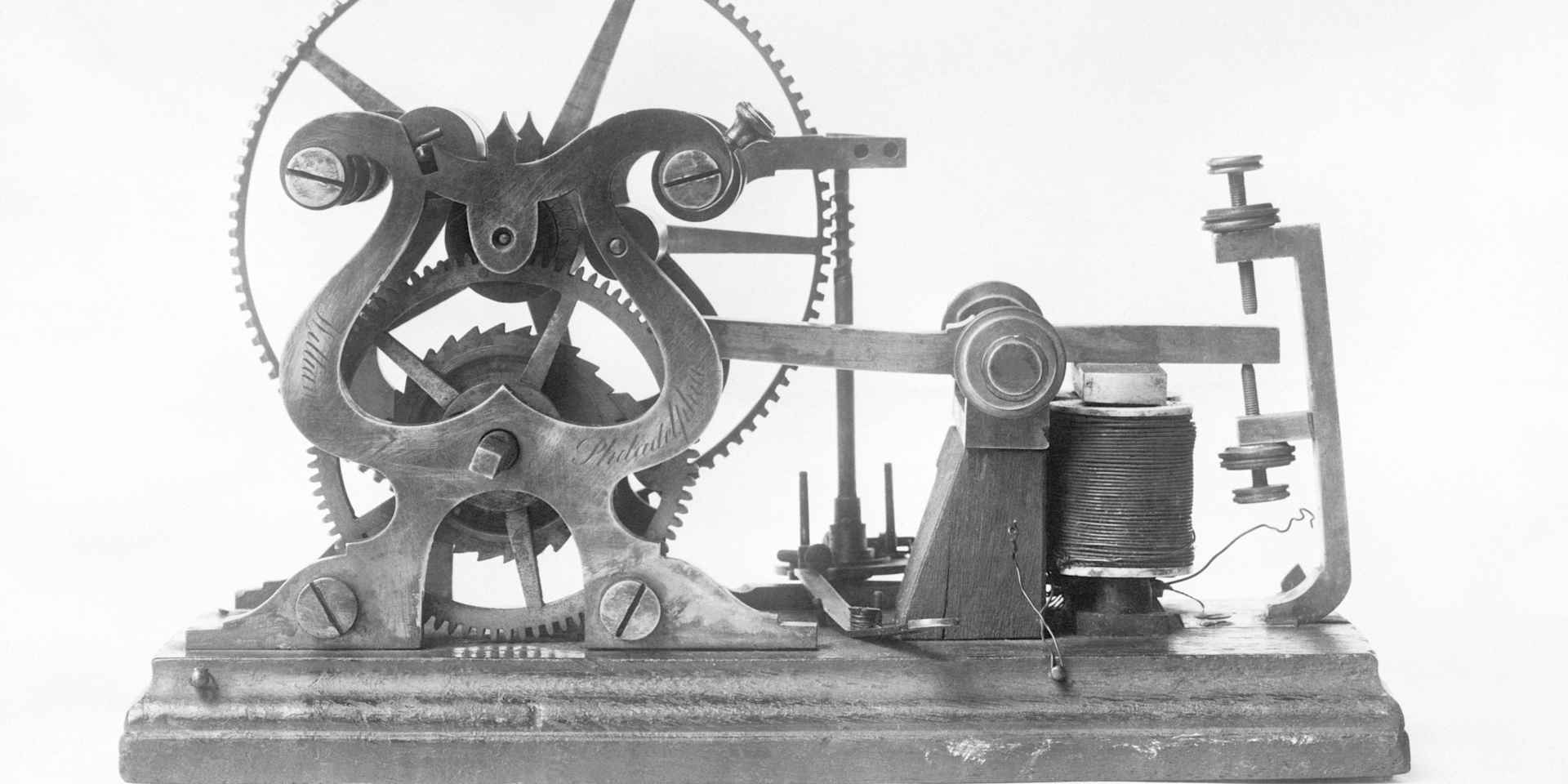 Morse Code & Telegraph: Invention & Samuel Morse - HISTORY