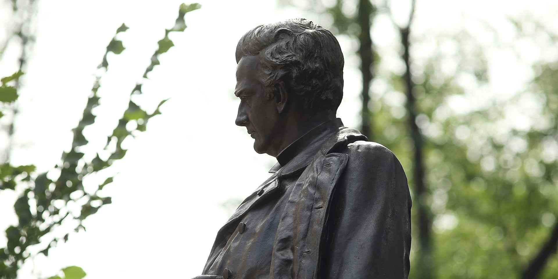 The ‘Father of Modern Gynecology’ Performed Shocking Experiments on ...