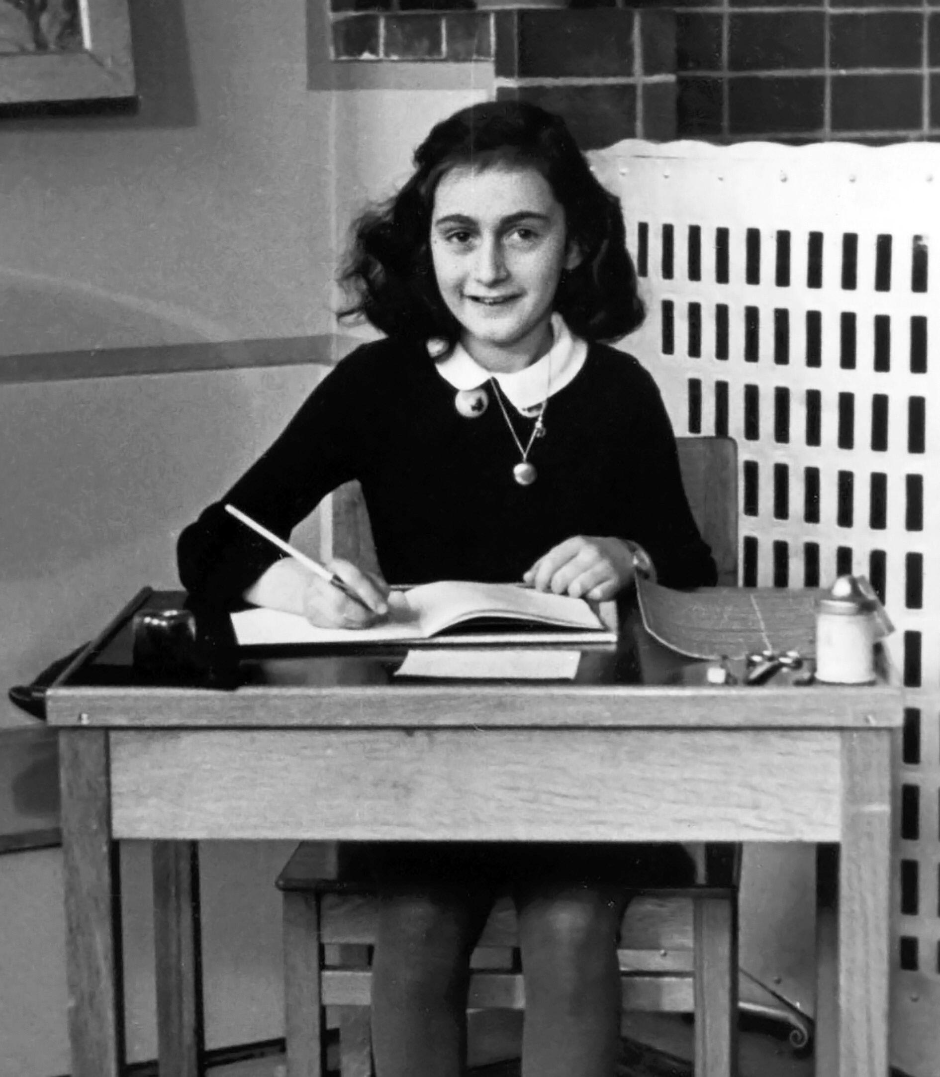 Anne Frank captured | August 4, 1944 | HISTORY