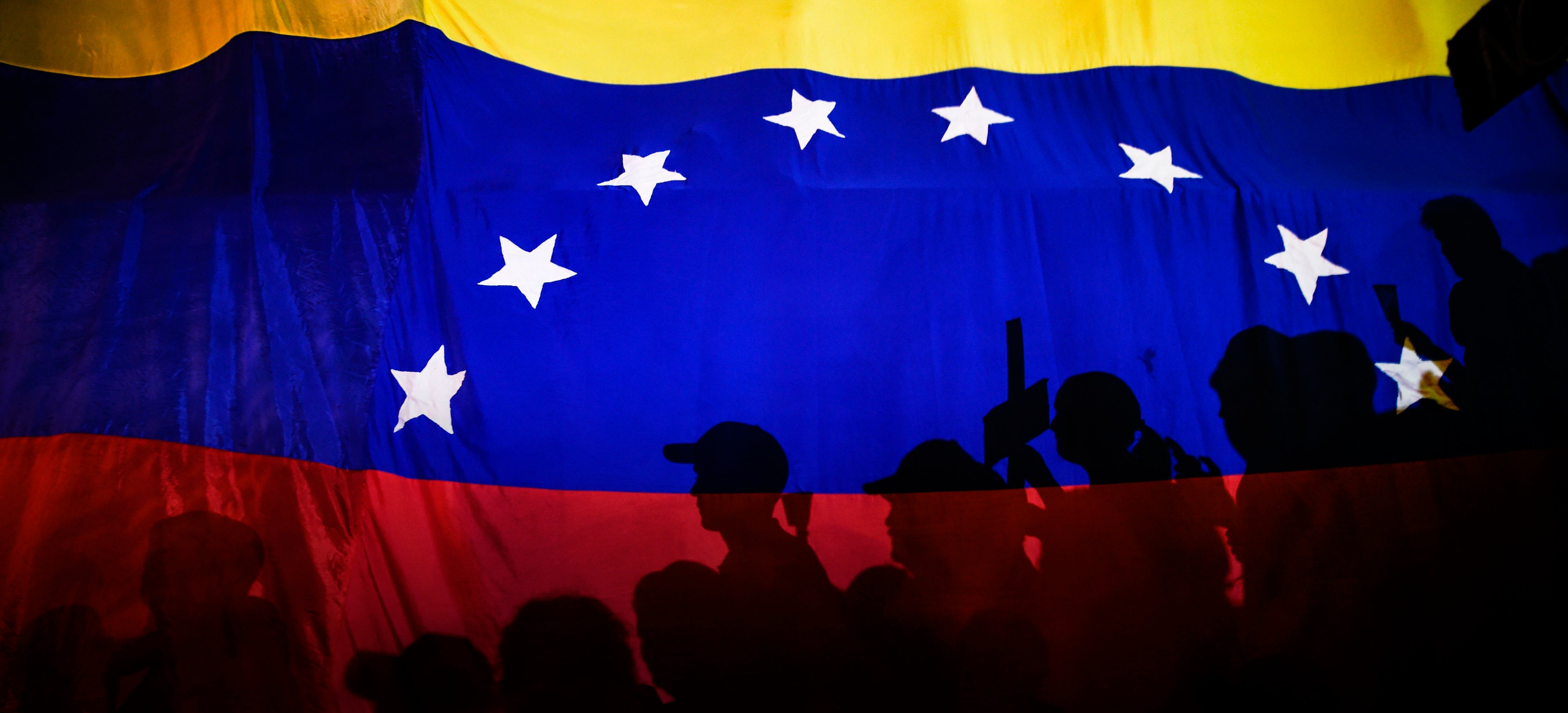 How Venezuela Fell From the Richest Country in South America into ...