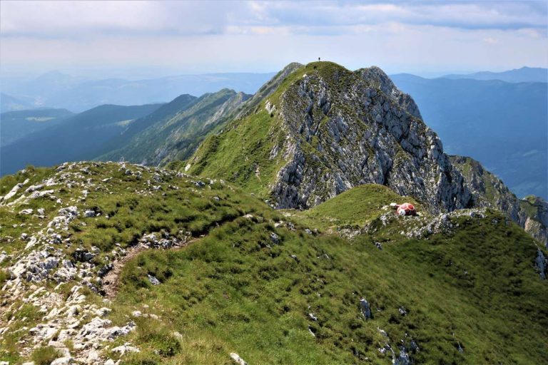 Top 10 cele mai frumoase trasee montane din România | Aer de Vacanta