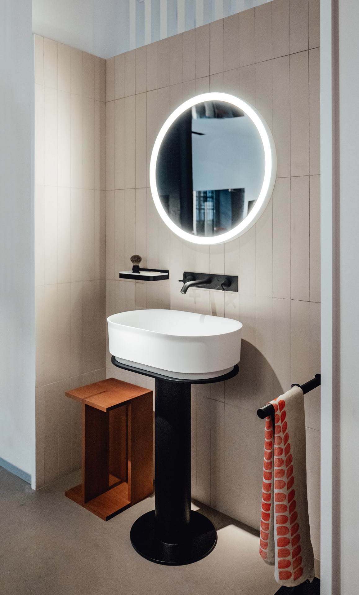 Memory | Designer Mirrors | Agape Bathrooms