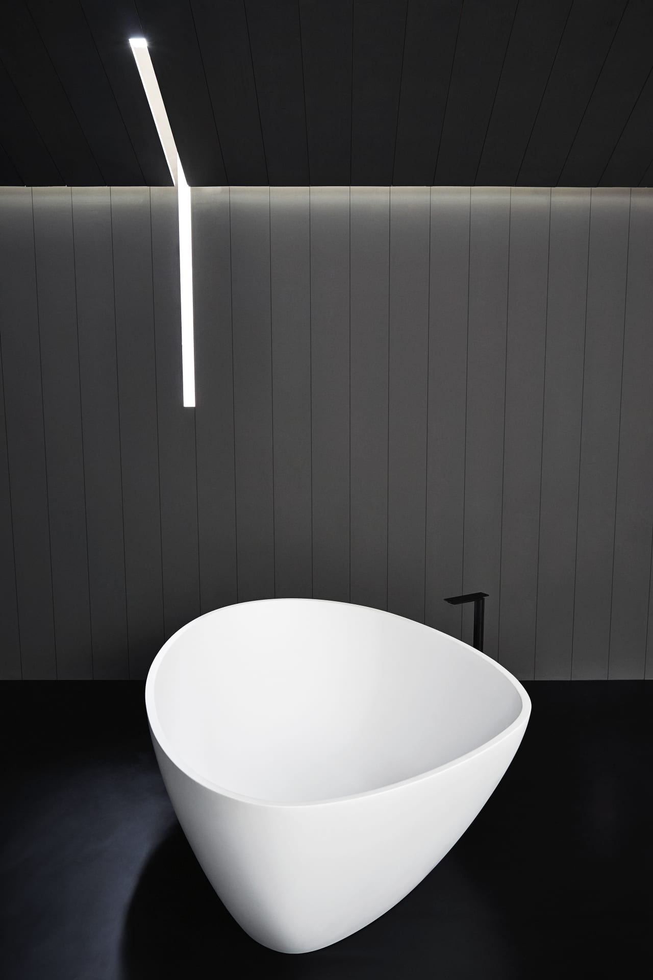 Drop | Designer Bathtubs | Agape Bathrooms