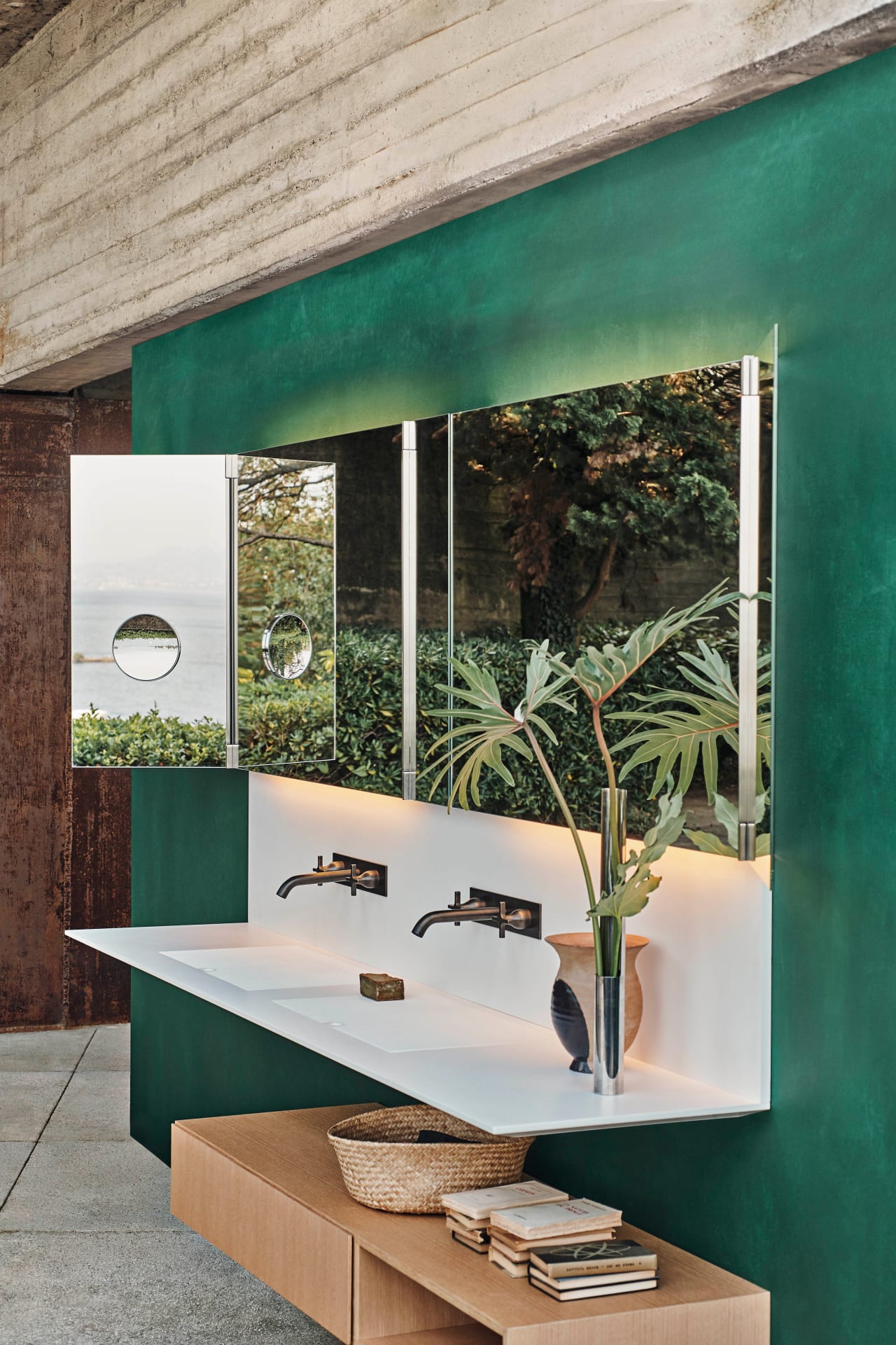 Narciso | Designer Mirrors | Agape Bathrooms