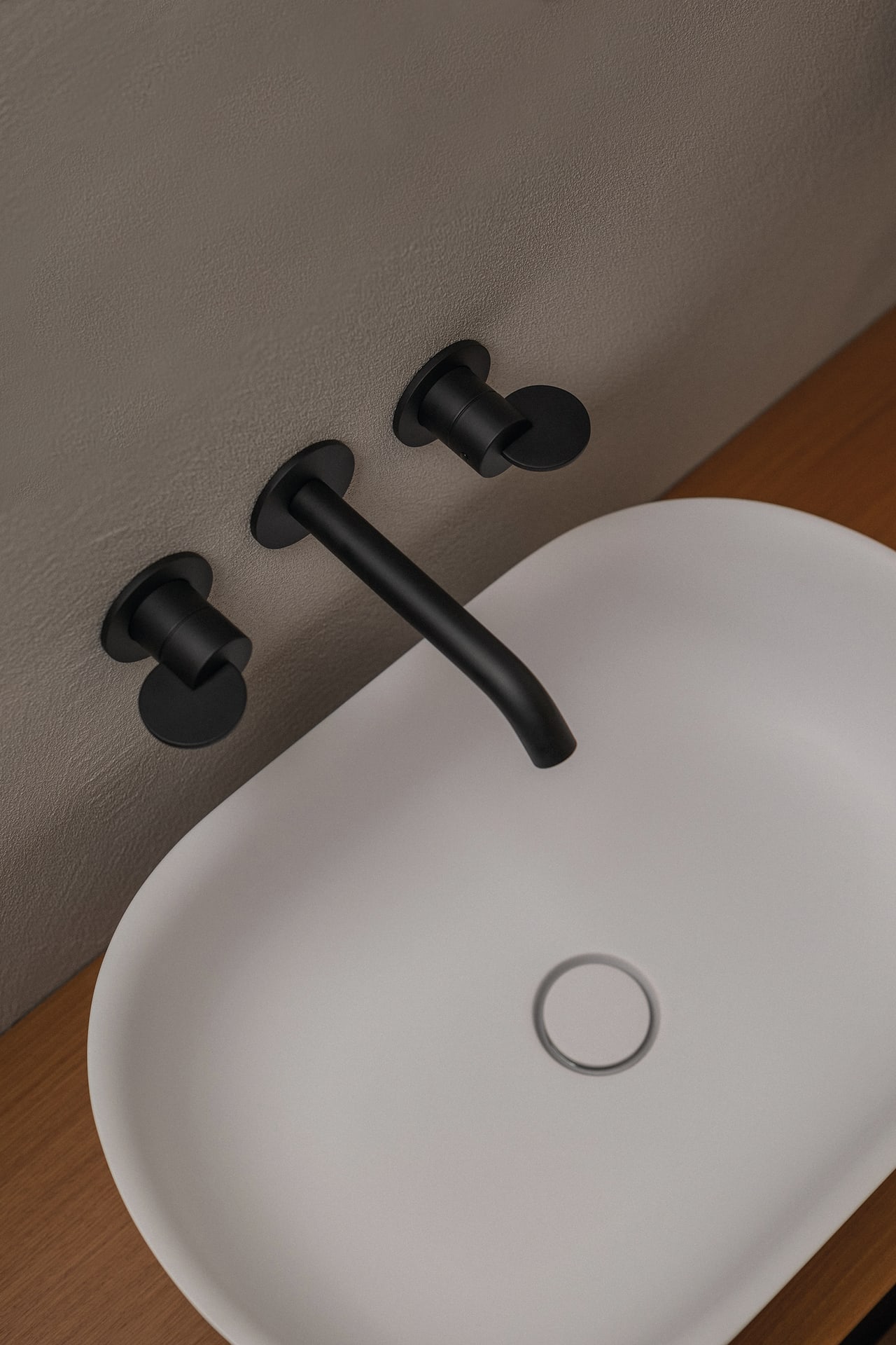 Limón | Designer Taps and shower heads | Agape Bathrooms