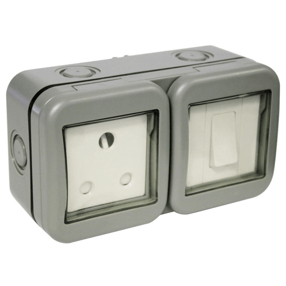Masterplug Switch Socket 16amp & 2w Ip55 | Agrimark