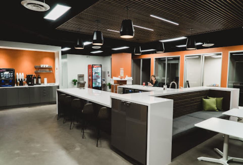 Dallas Virtual Office on N Central Expressway with Mail Handling