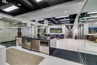 Dallas Virtual Office on N. Central Expressway with Mail Handling