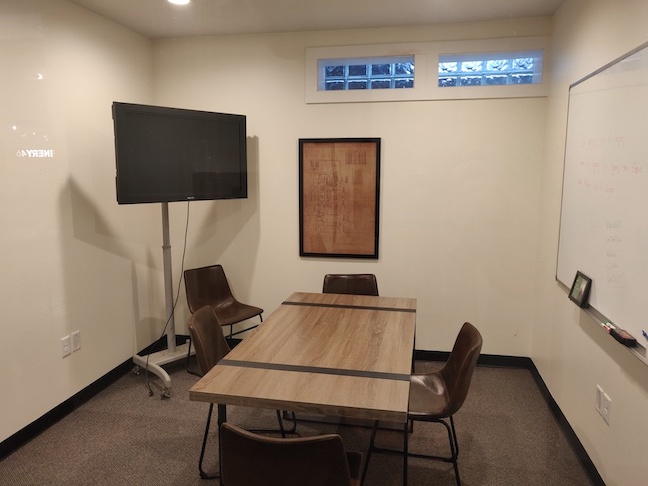 Indianapolis Virtual Office on E 46th St. with Mail Handling