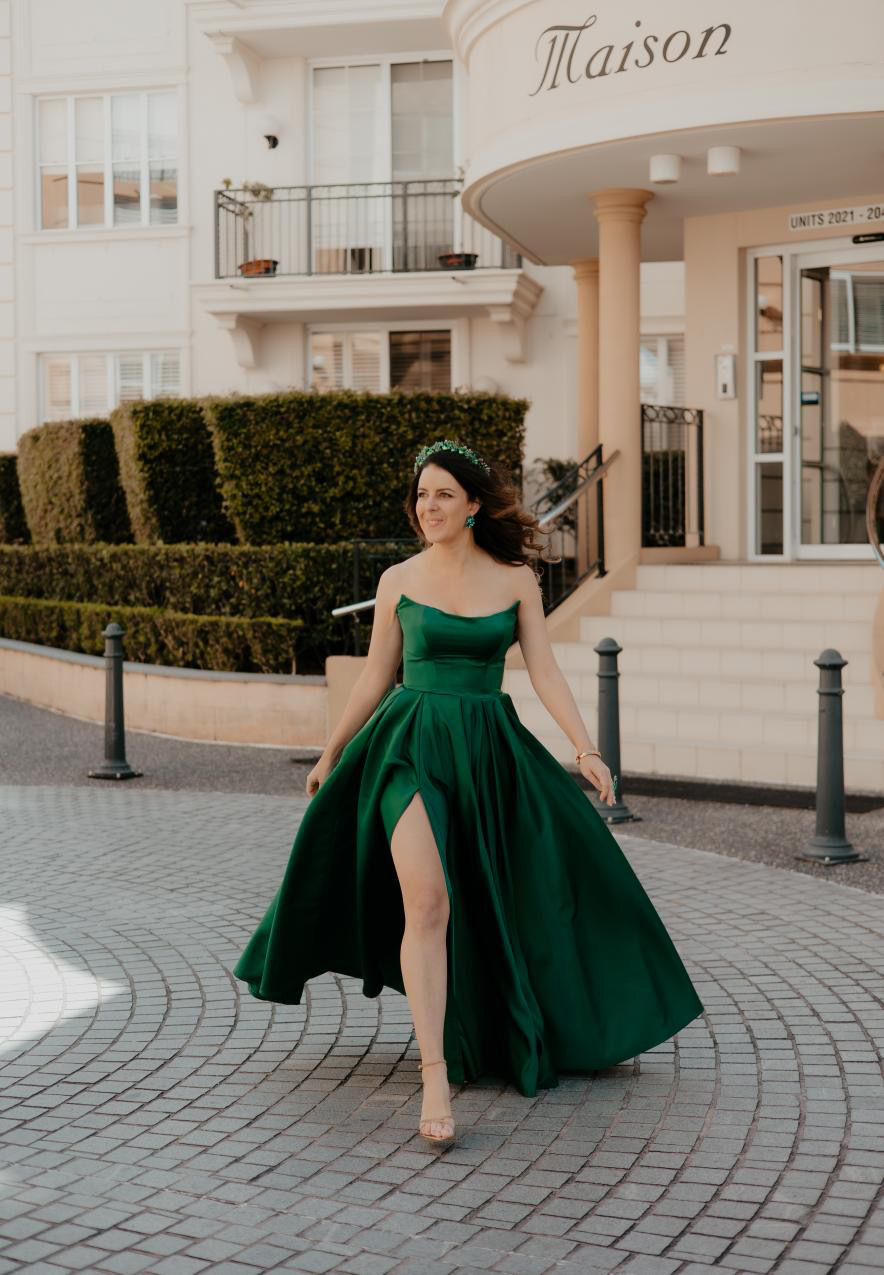 Lisa Nash - Jade Crown | All The Dresses