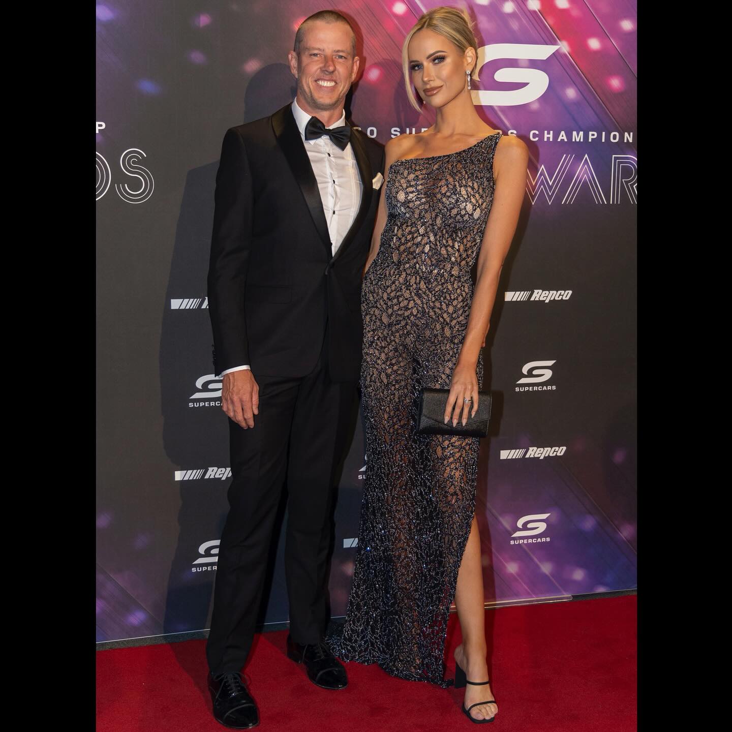 Saint Laurent - Uptown Envelope Handbag Black On Black | All The Dresses