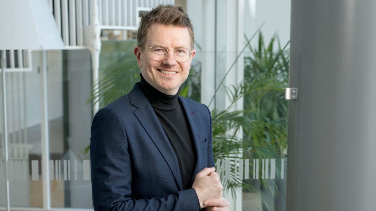 Tuotemyyjästä arvomyyjäksi - Alma Talent