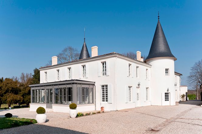 Aquitaine Luxury Castle - Bordeaux