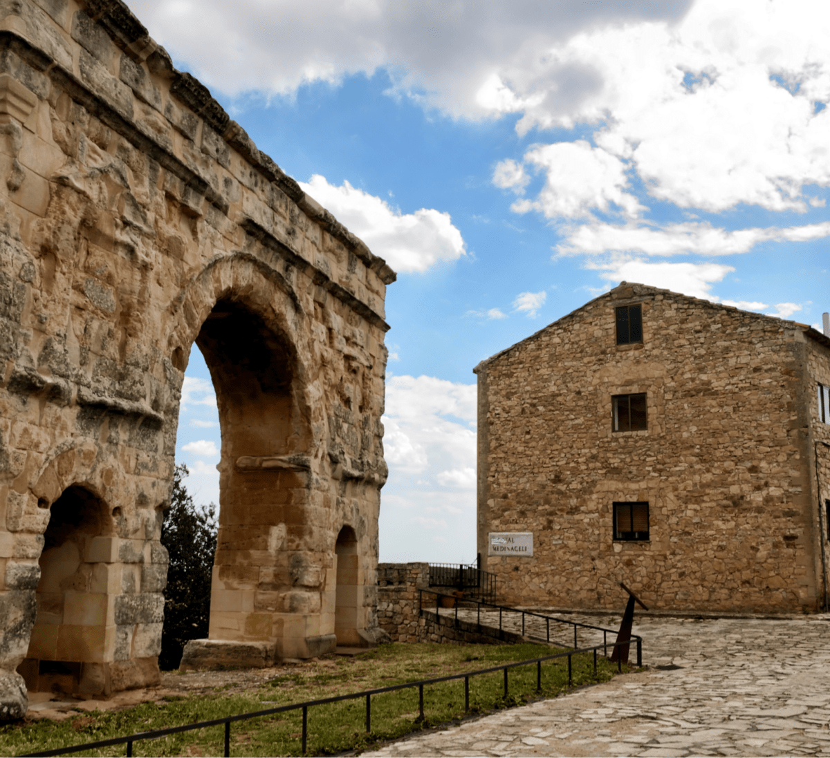 Entorno y Actividades | Hotel Rural Ana de las Tejas Azules