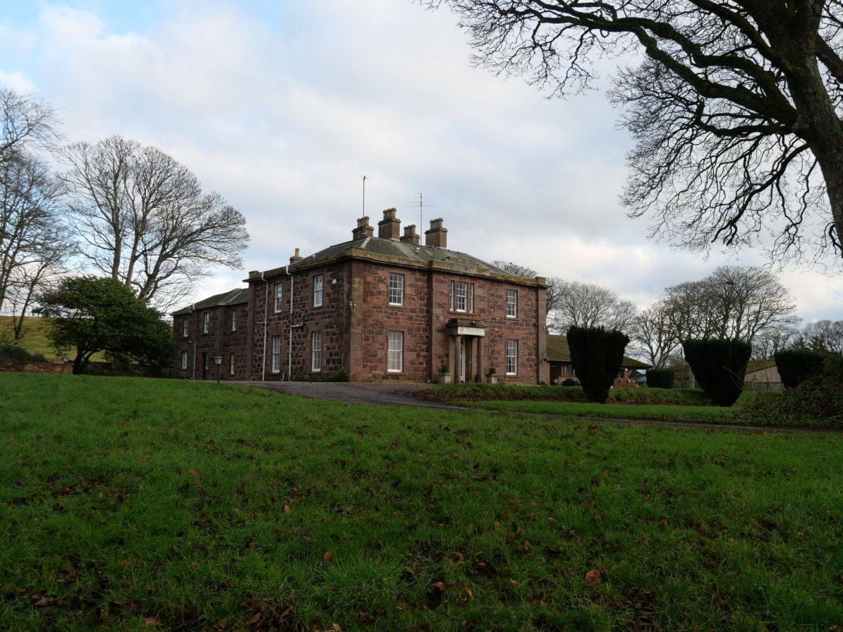 Contact | Lunan House, Lunan Bay