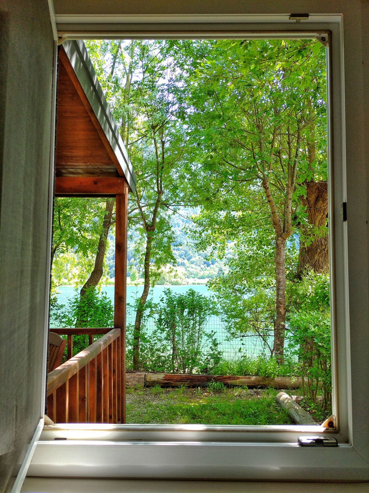Home | Il lago dorato, Carlazzo, Italia