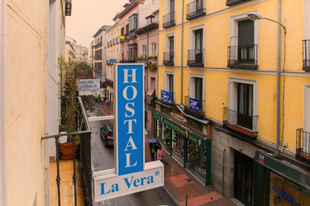 Welcome to Hostal La Vera