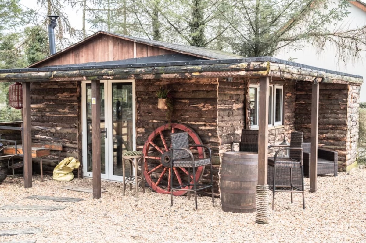 Contact Us | Greenvale Cabins
