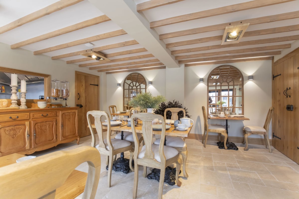 Stable Lodge