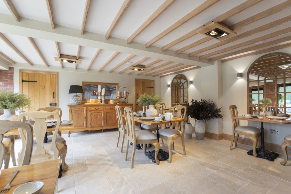 Stable Lodge
