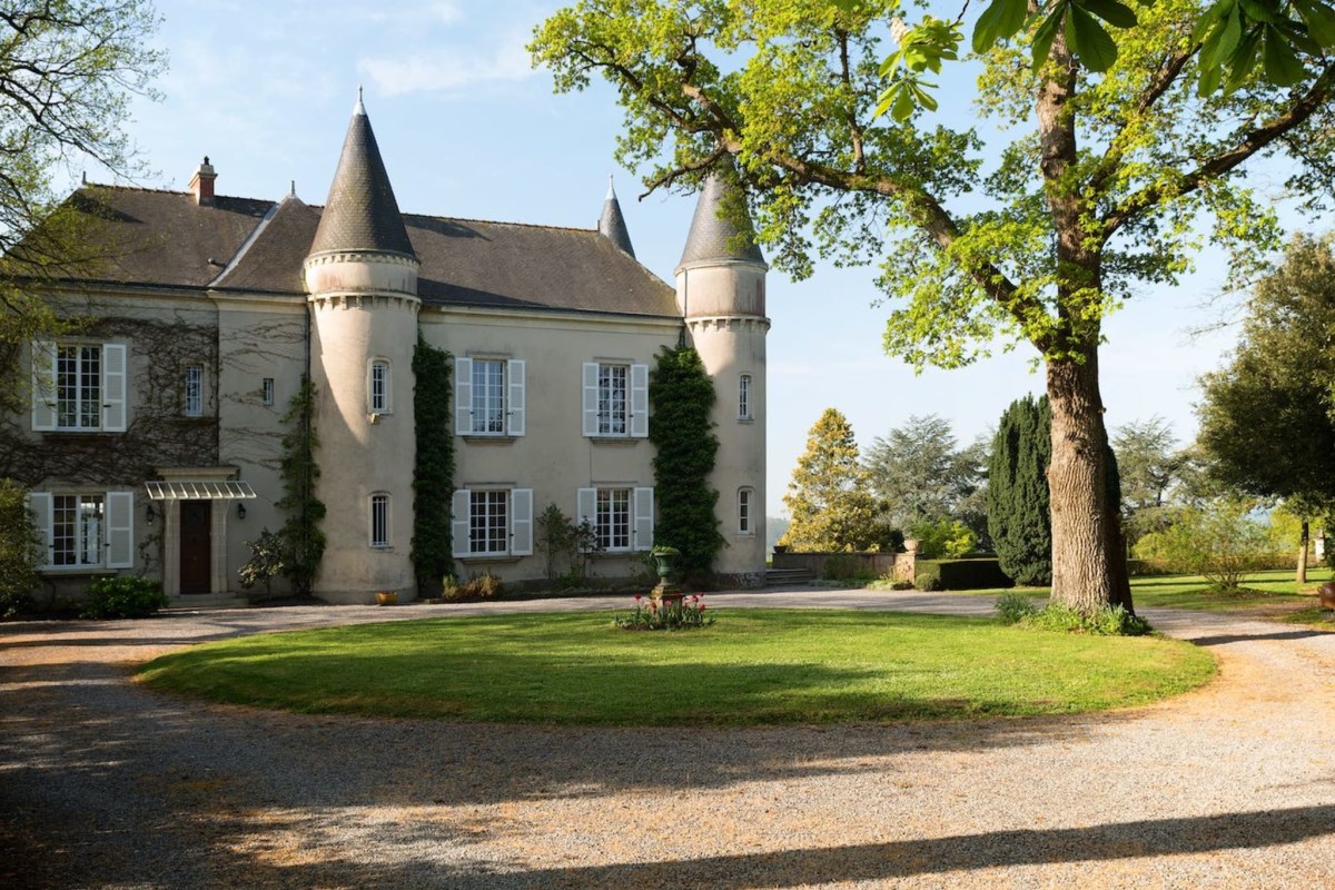 Bienvenue au Chateau Haute Roche