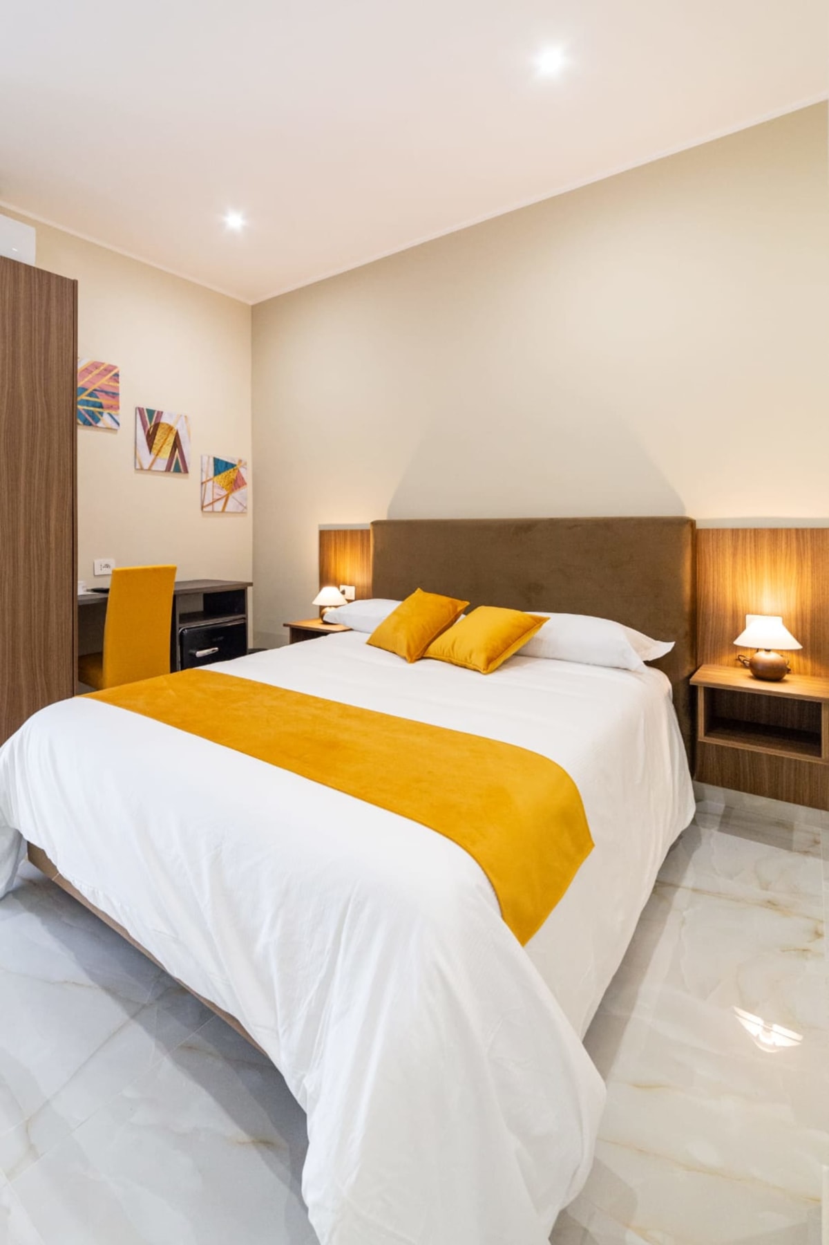 Camere Raffinate | Station House - BnB a Napoli