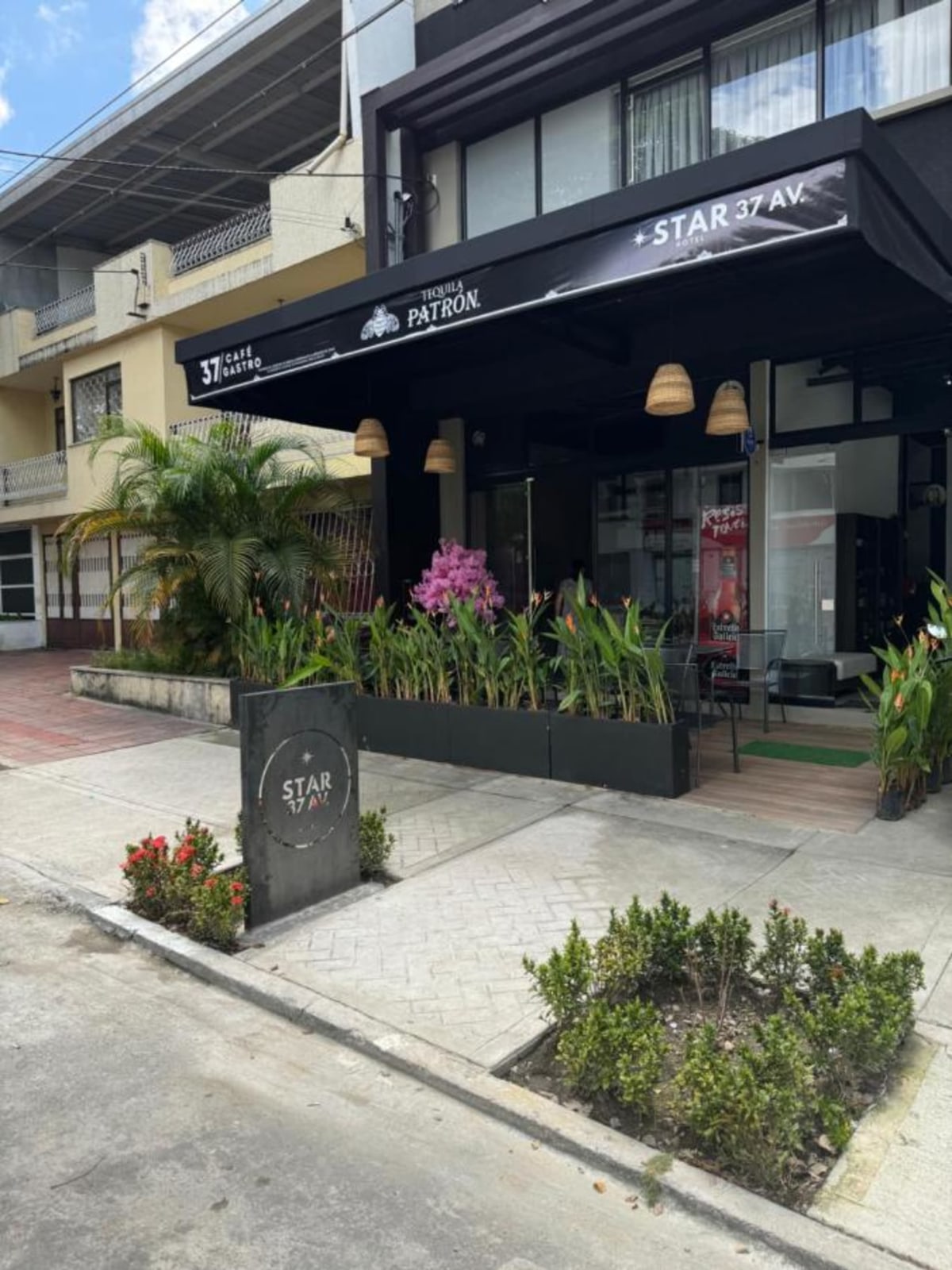 Contacto | Hotel Star 37 Av | , , CO