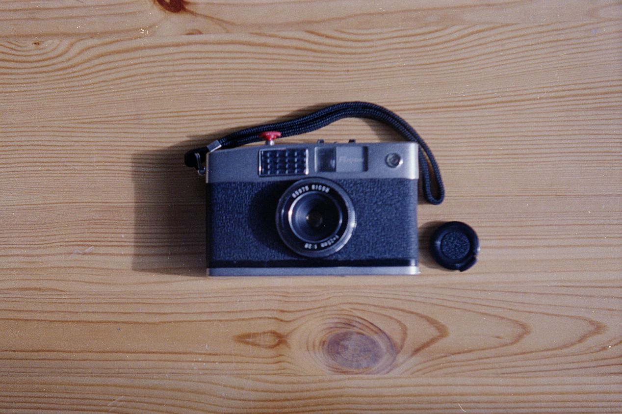 Ricoh Caddy: My Little Half-Frame