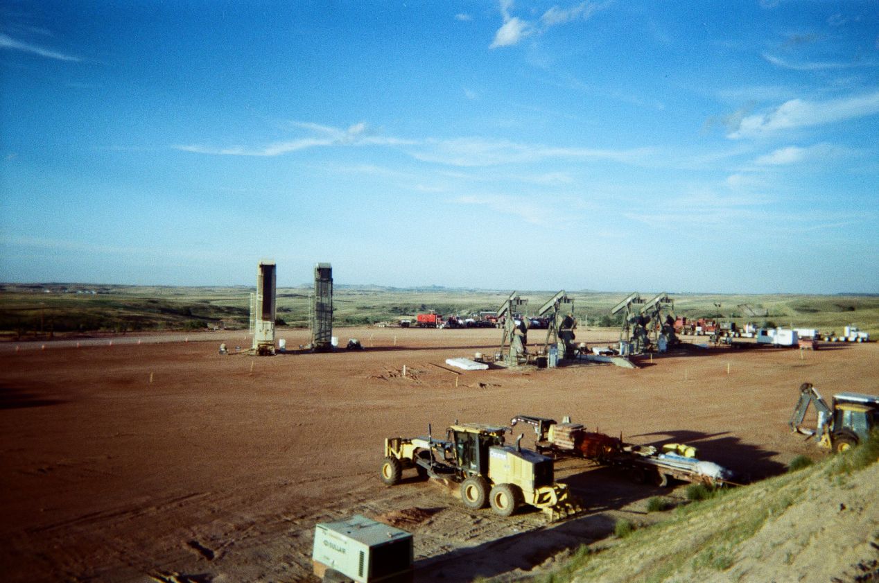 Hydraulic Fracturing: Frac Fleets on Film