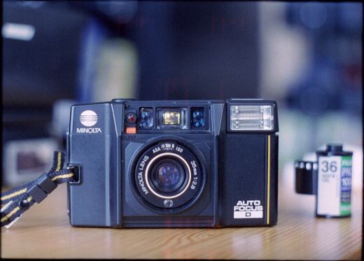 Focal-Plane Shutters vs. Leaf Shutters