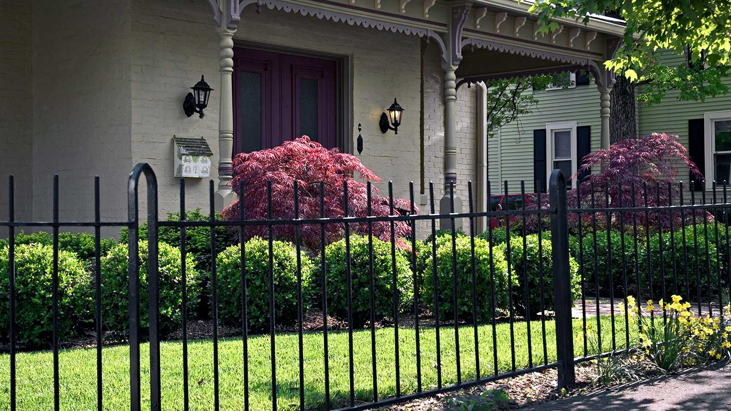 How Much Does Wrought Iron Fence Installation Cost? [2026 Data] | Angi