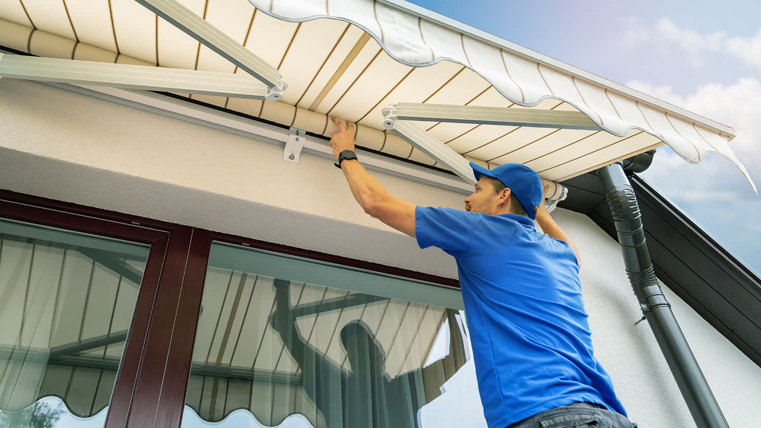 Who Should I Hire for Fabric Awning Installation? | Angi
