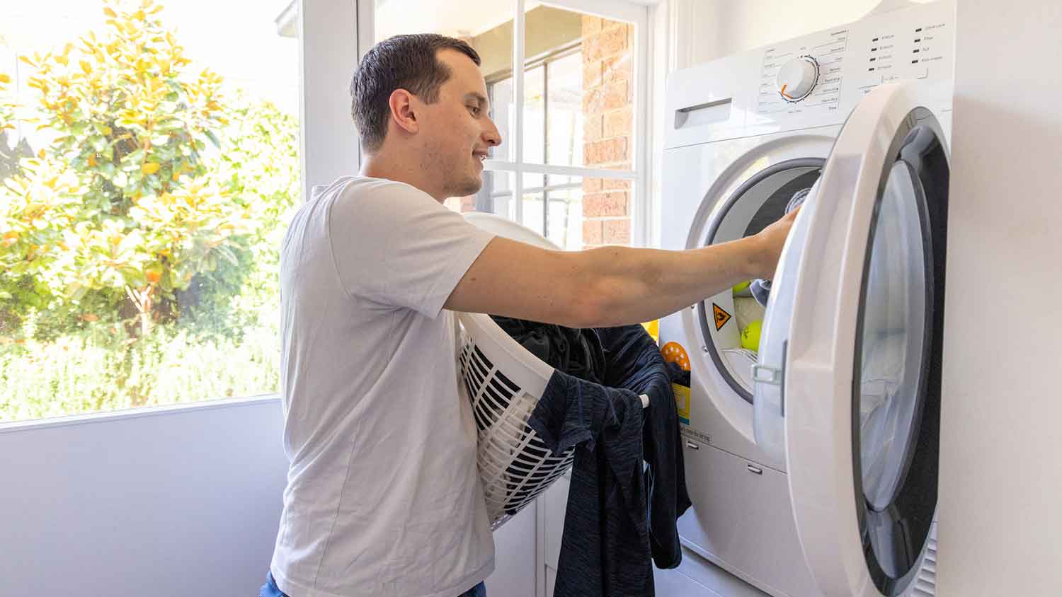 Who to Hire to Clean My Washing Machine | Angi