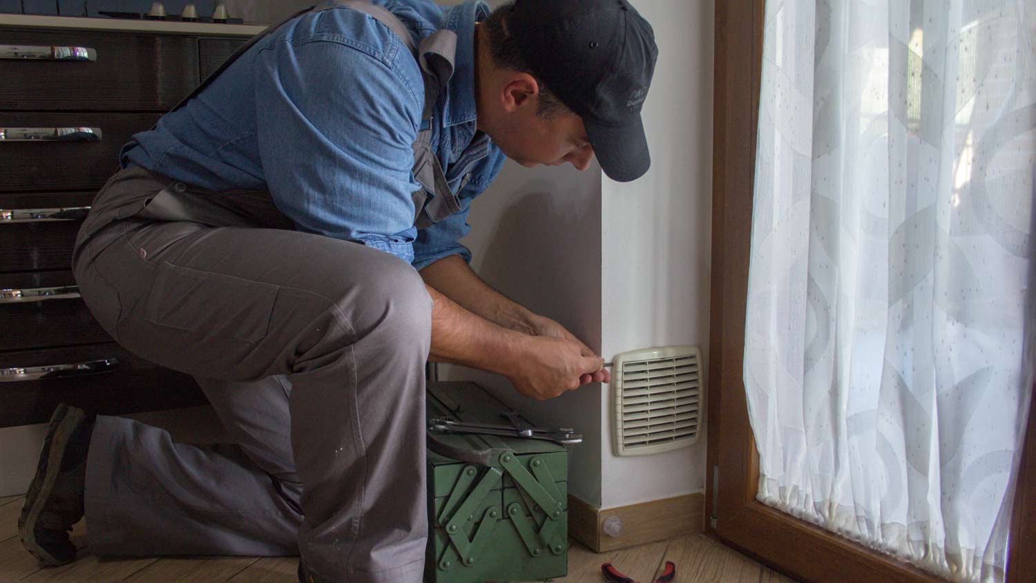 The Air Duct Cleaning Process, Explained | Angi