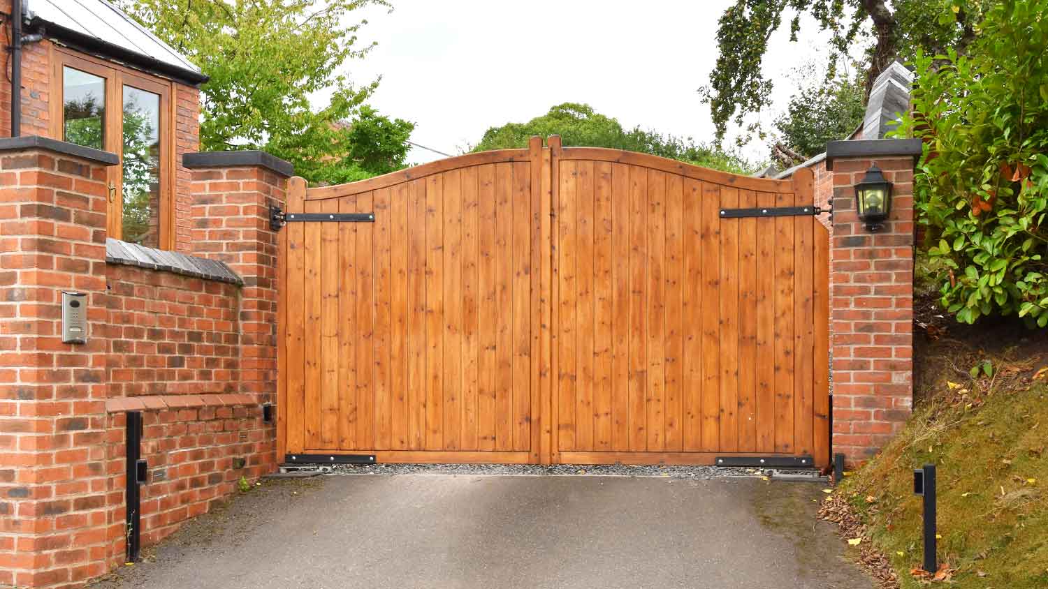 How to Build a Gate for Your Driveway: 9 DIY Steps | Angi